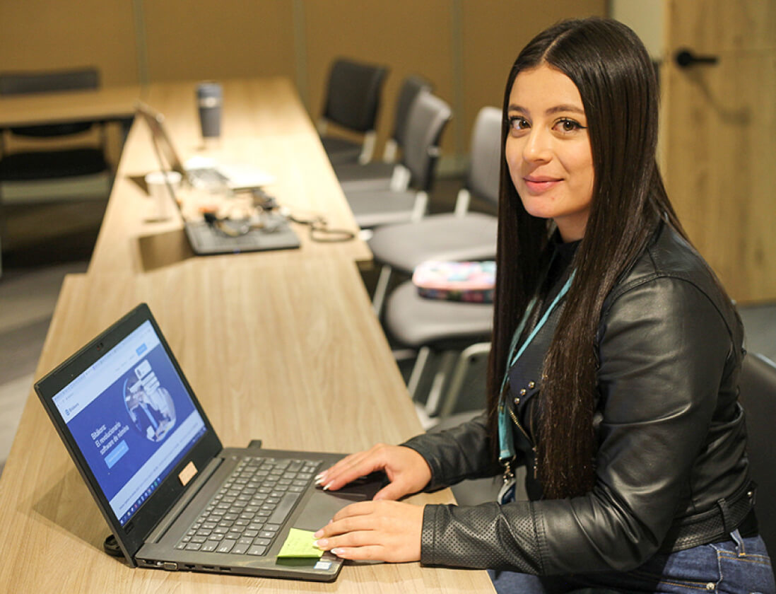 Trabaja con Nosotros - Contex Contex